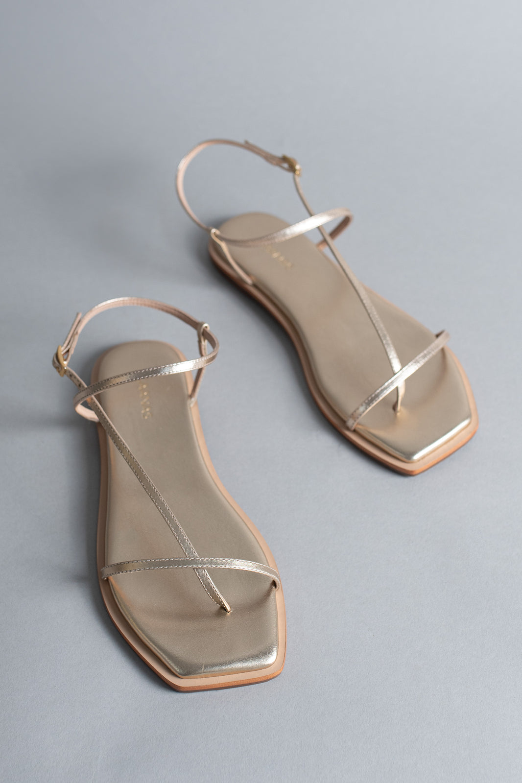 KAANAS Shoes- Designed and handmade in Colombia.