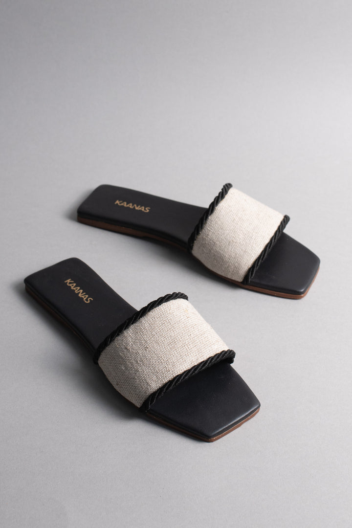 KAANAS Shoes- Designed and handmade in Colombia.