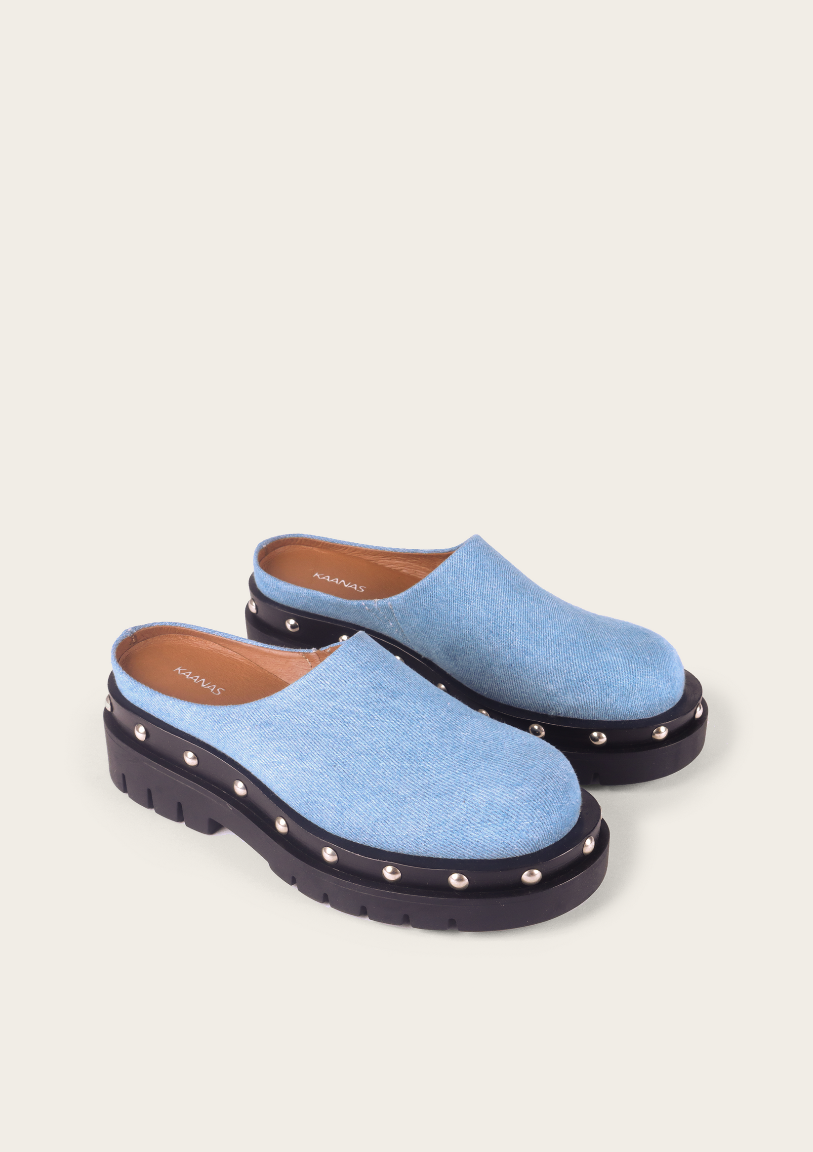 Meg Indigo – KAANAS